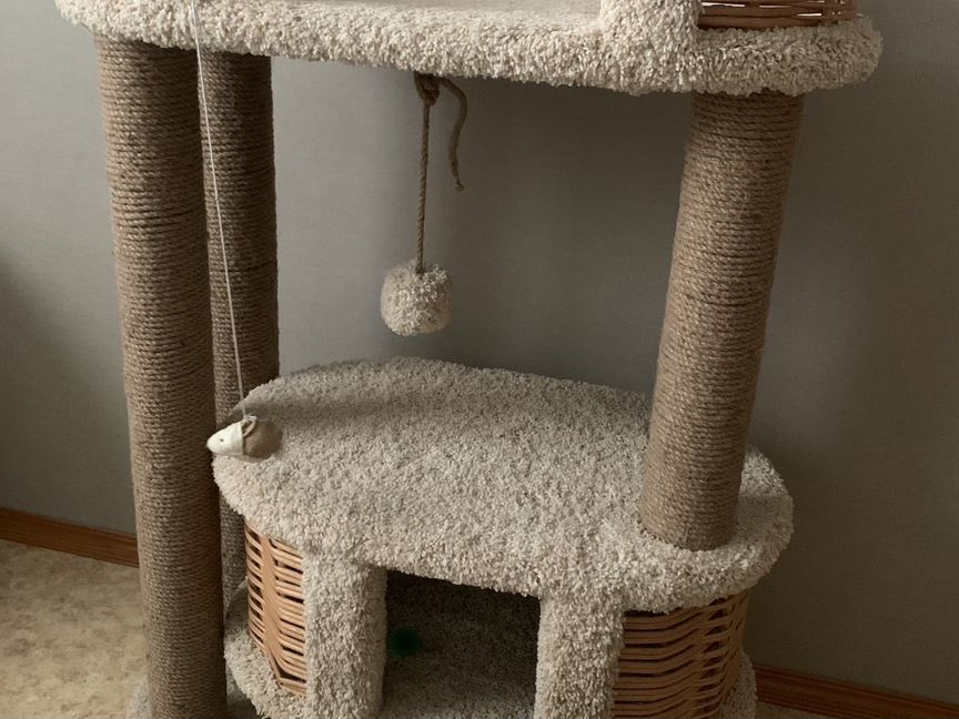 Домик для кошки (стойка)