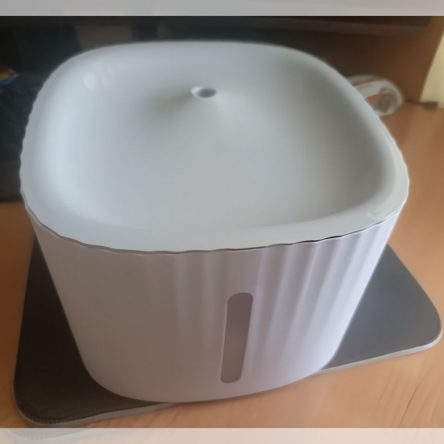 Автоматическая поилка для кошек с датчиком