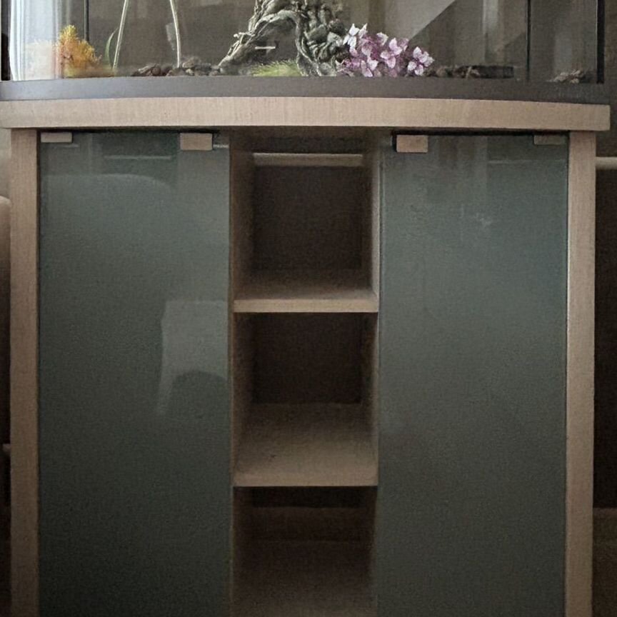 Аквариум с тумбой