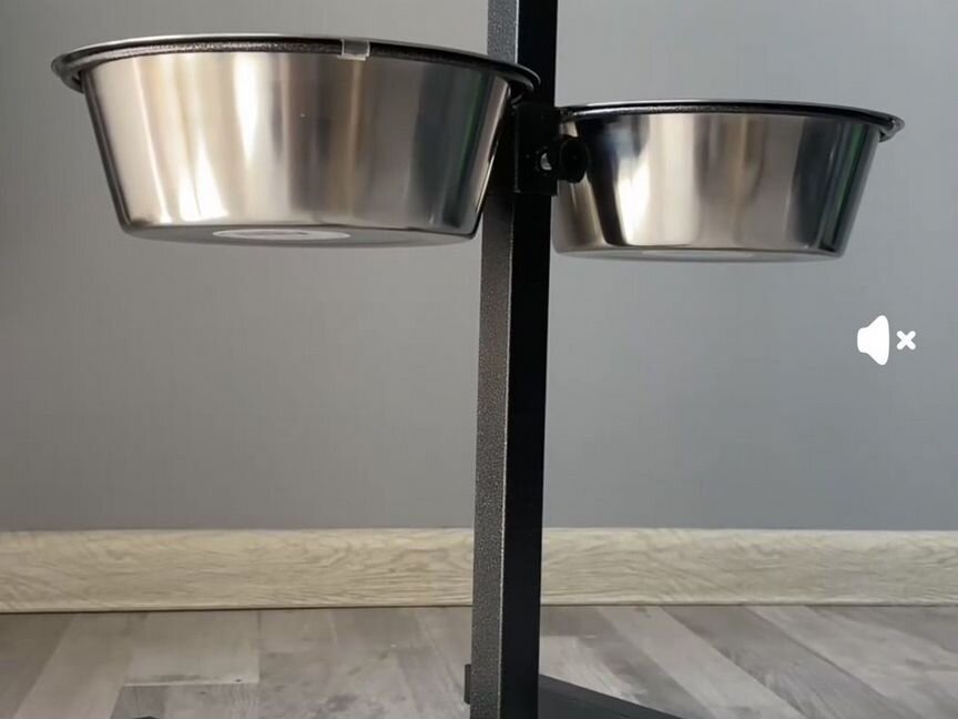 Миски для собак на подставке (стойке)