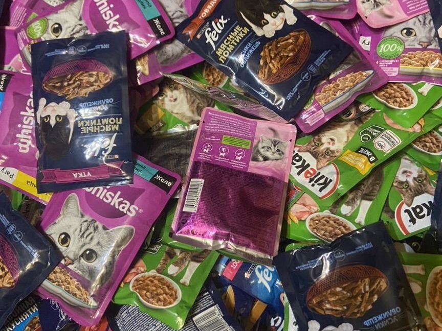 Влажный корм для кошек и собак