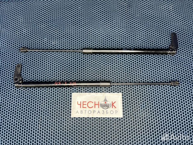 Амортизаторы крышки двери багажника Touareg NF FL купить в Ижевске ...