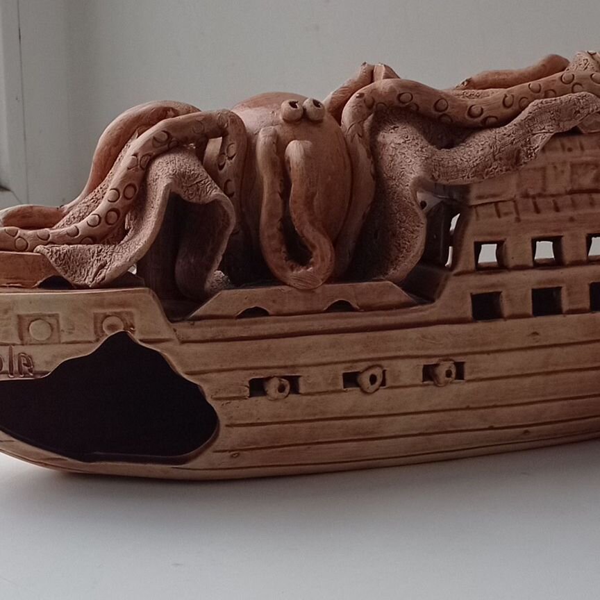 Корабль для аквариума