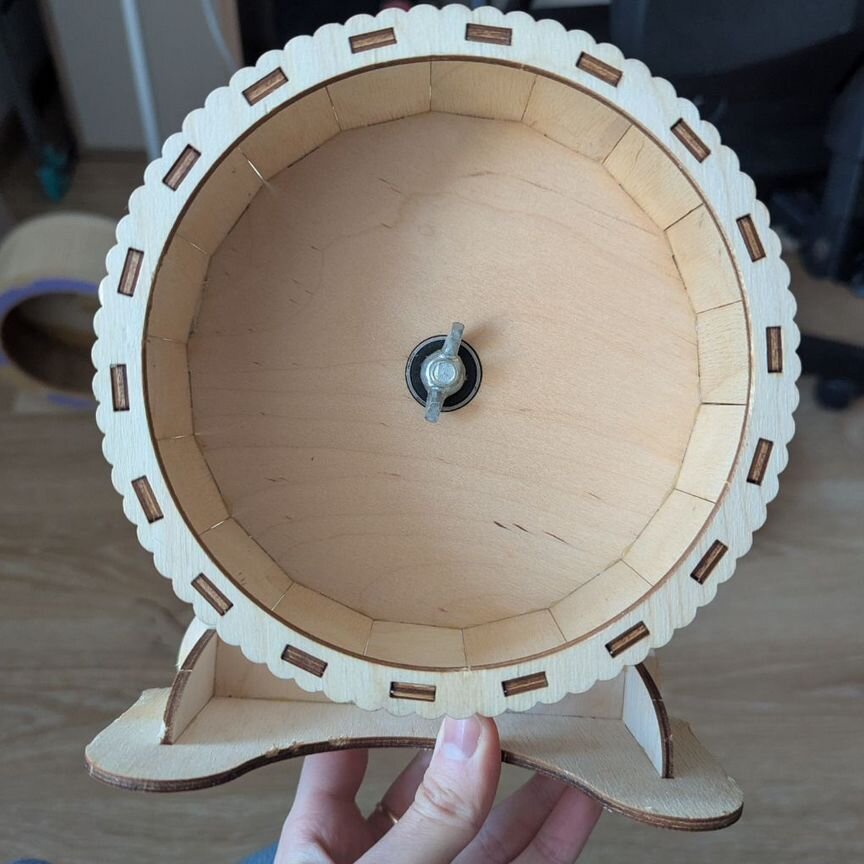 Деревянные колеса разных диаметров