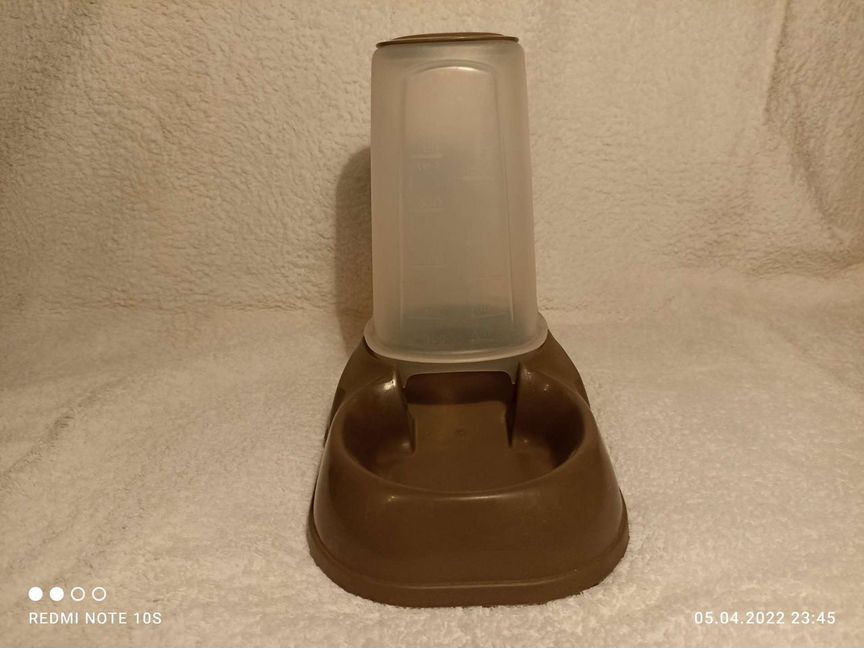 Диспенсер для корма и воды