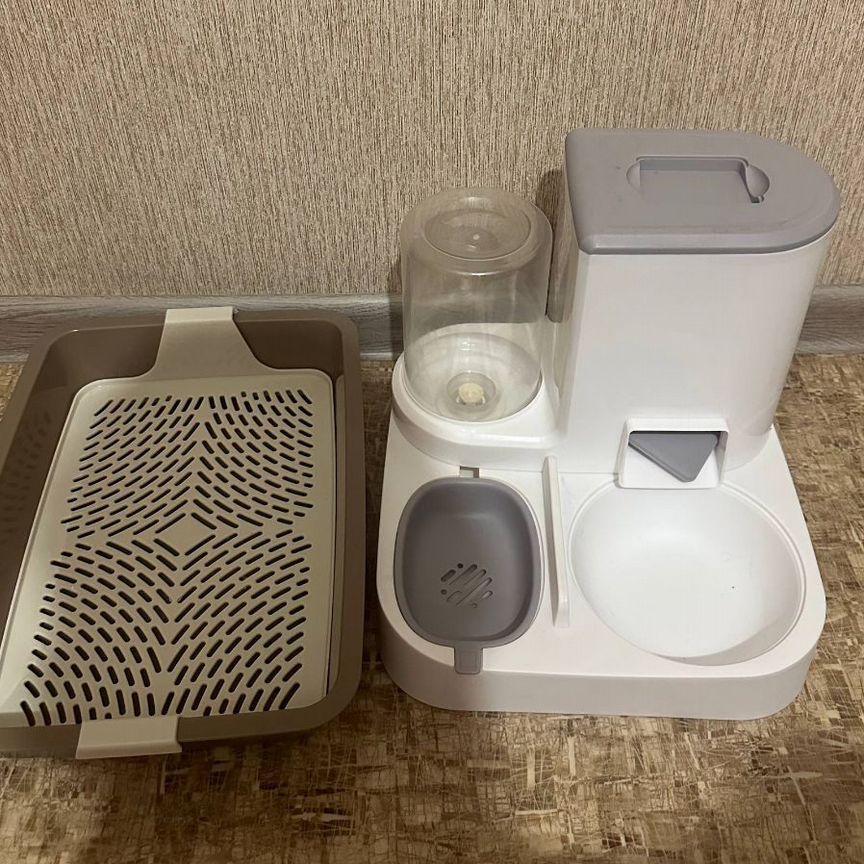 Лоток и авто кормушка