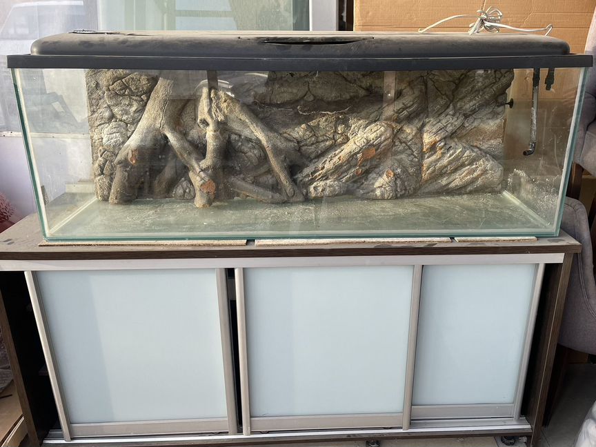 Аквариум с тумбой 300 литров