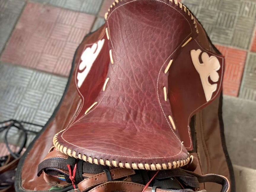 Седло для лошади