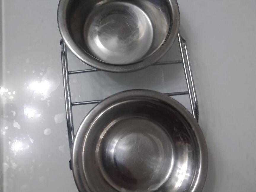 Миски на подставке для животных