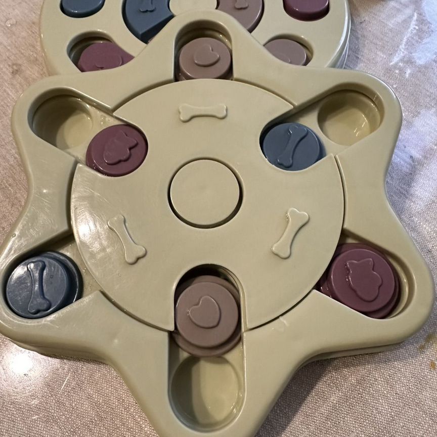 Тарелка для кормления собаки/кошки