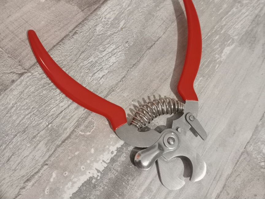 Кусачки для когтей