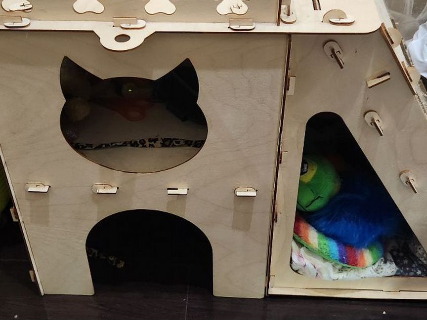 Двухэтажный кошачий домик деревянный (сборный)