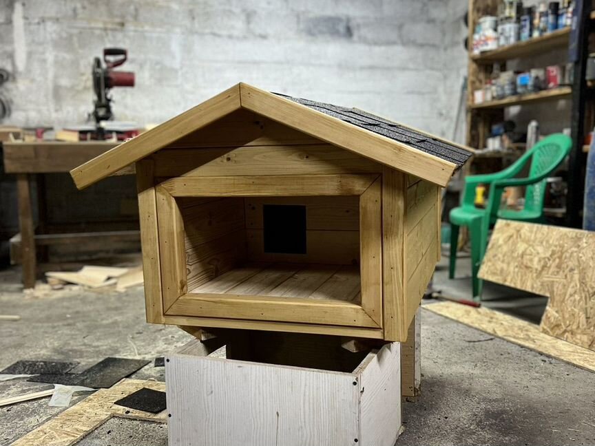 Будки и вольеры