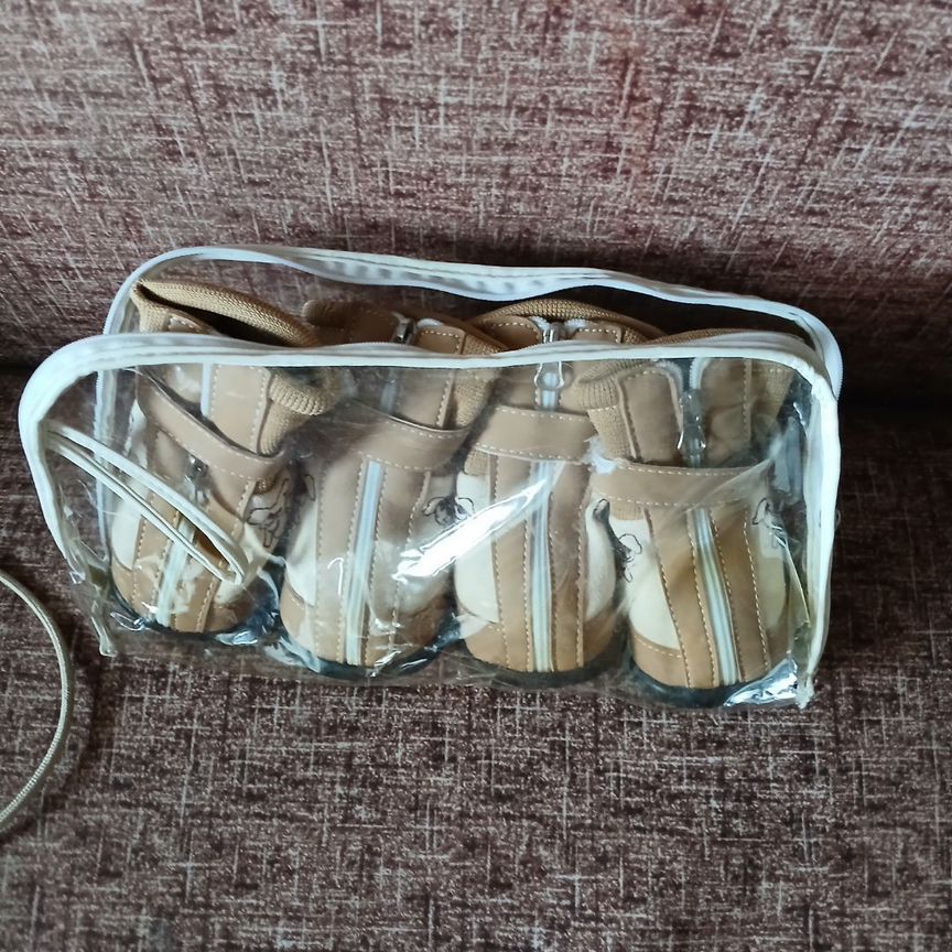Обувь для маленьких собак зимняя
