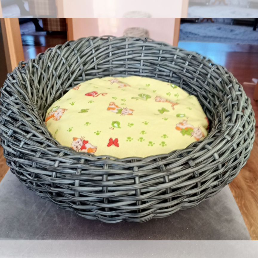 Лежанка для животных из ротанга