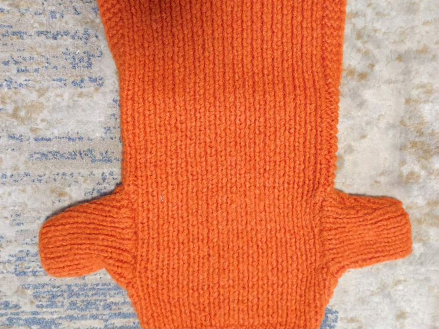 Свитер для маленьких собак