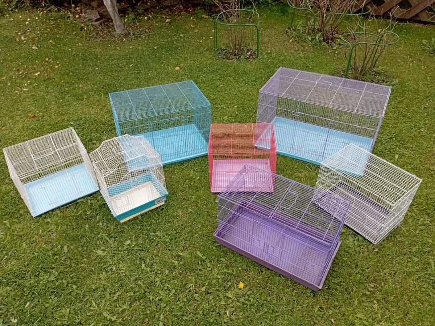 Продам клетки для птиц