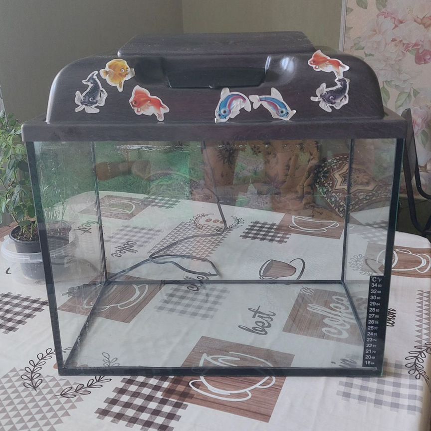 Аквариум для рыбок бу 25 л