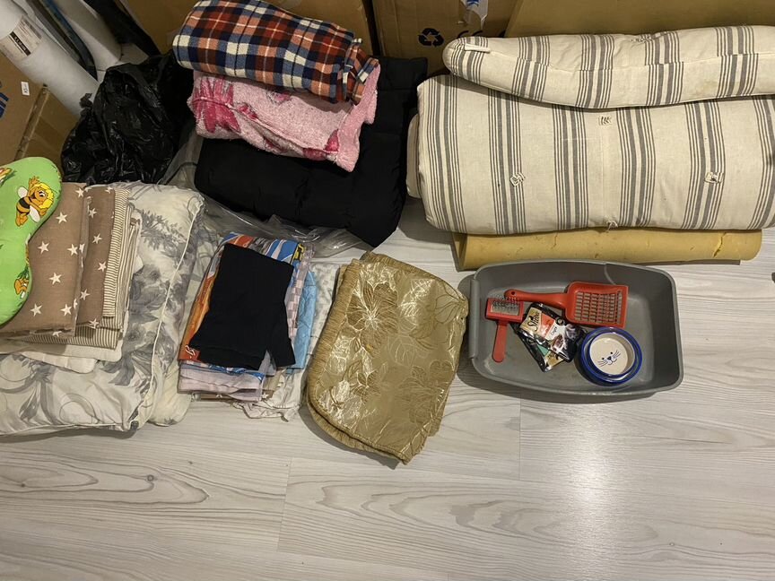 Отдам вещи в приют для животных