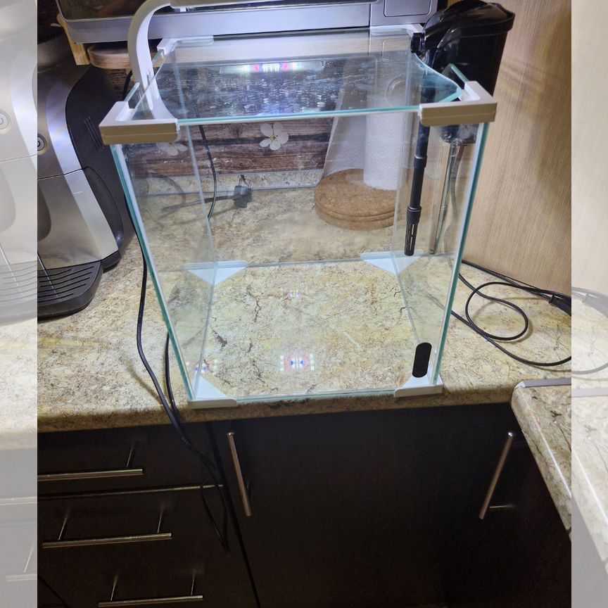 Аквариум-куб