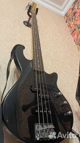 Бас-гитара Godin Freeway 4 Black Pearl купить в Москве | Хобби и отдых ...