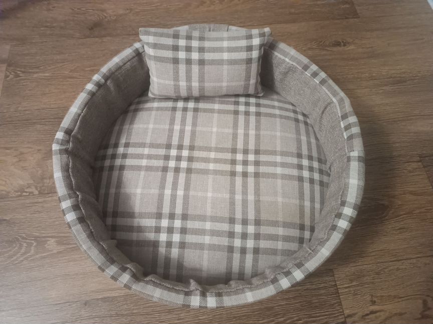 Лежанка для собак и кошек