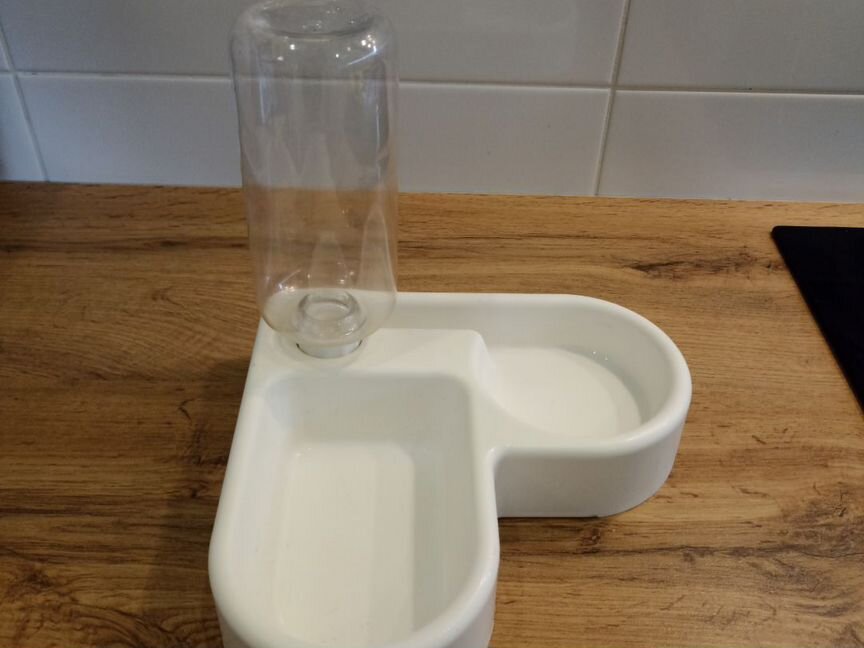 Чашка для корма с автопоилкой