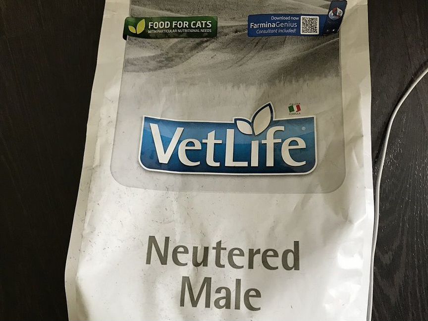 Корм для котов Farmina VetLife Neutered Male 2кг