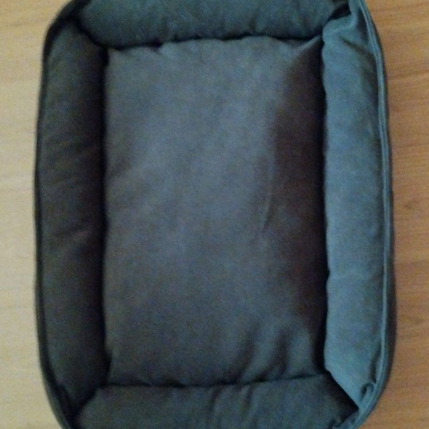 Лежанка для кошек и собак