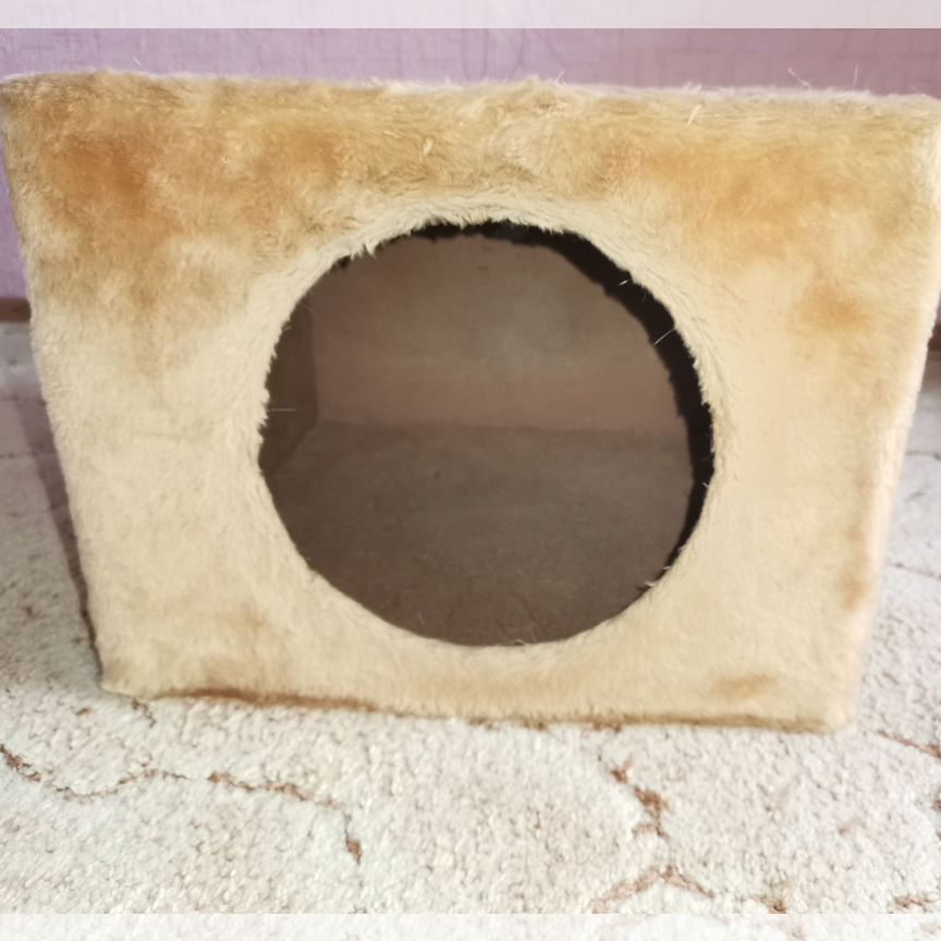 Домик для кошки б/у