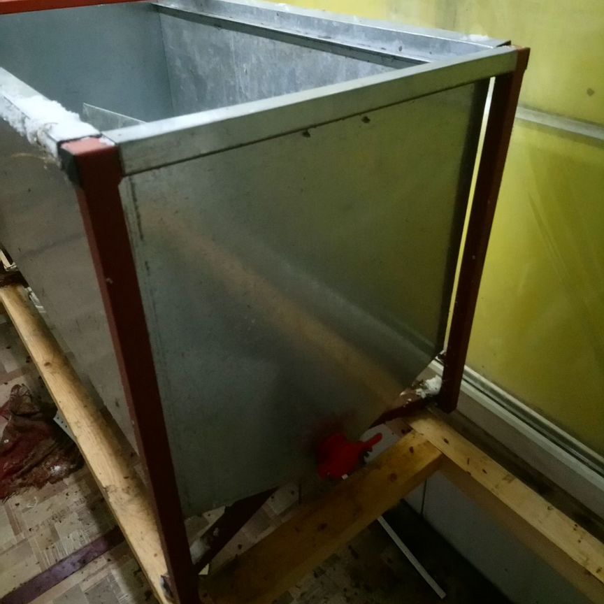 Стол для распечатки медовых рамок