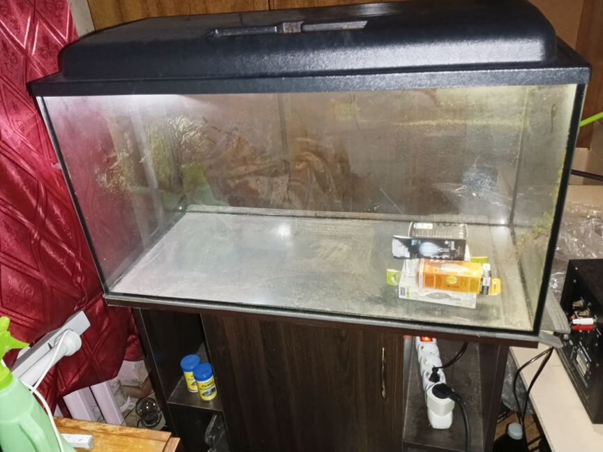 Аквариум с тумбой 120л