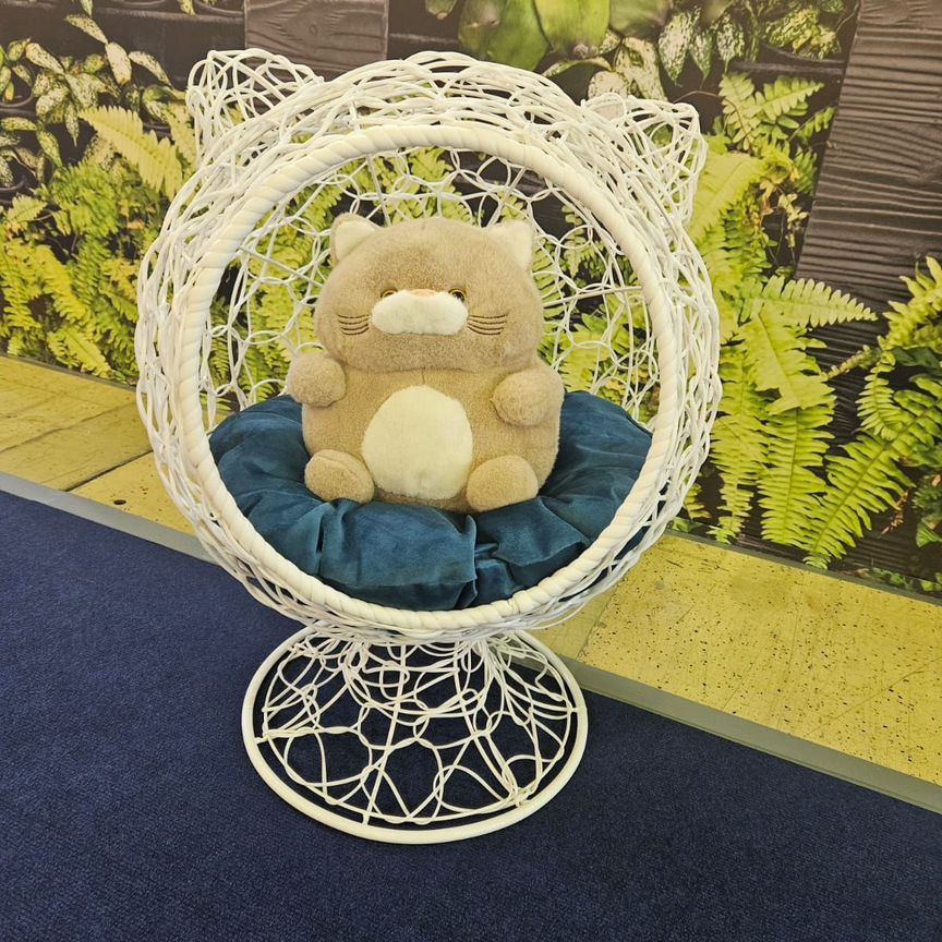 Домик для животных с ушками