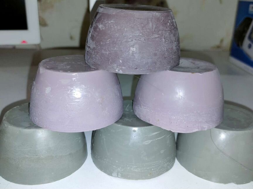 Воск пчелиный окрашенный