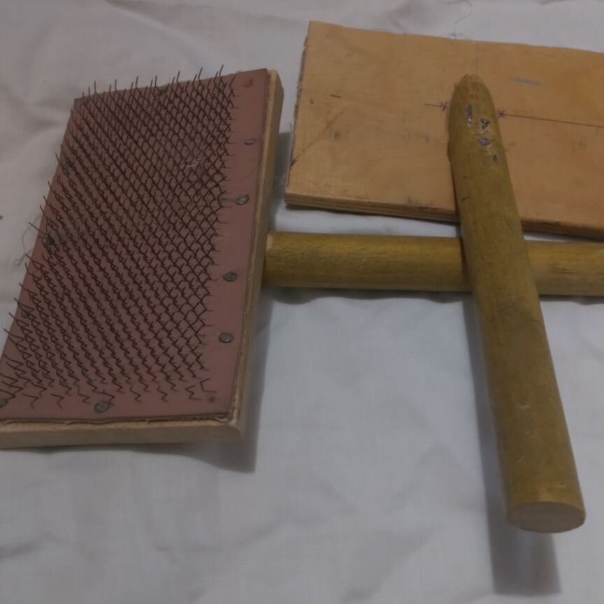 Чесалка для шерсти и пуха