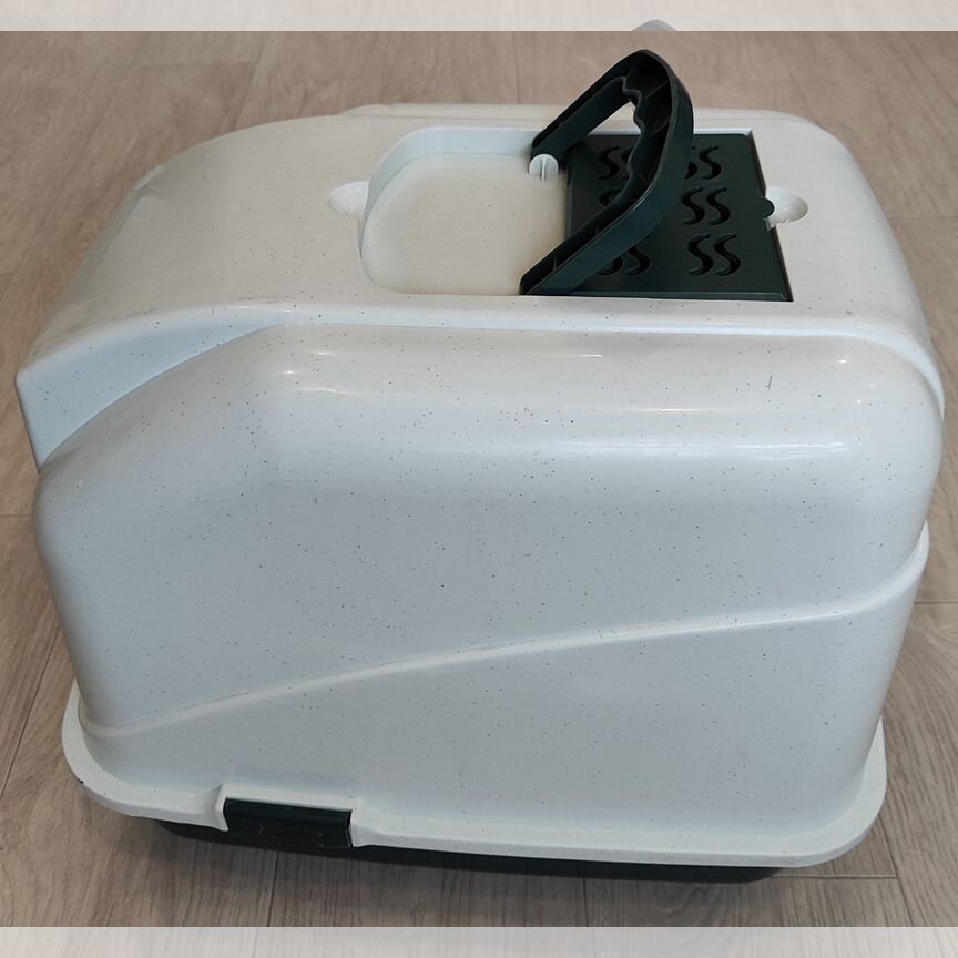 Закрытый лоток, туалет-домик для кошек