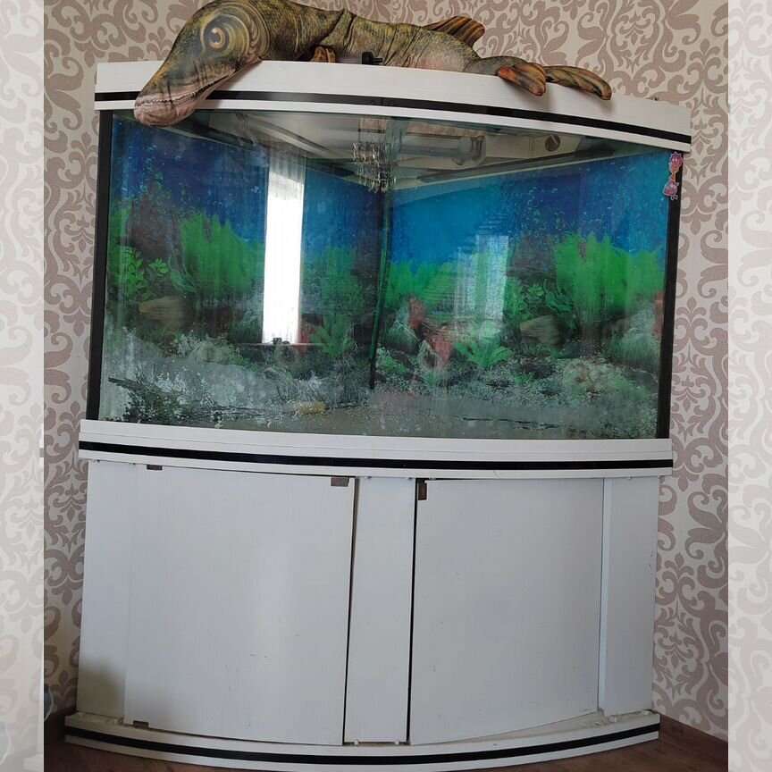 Аквариум с тумбой