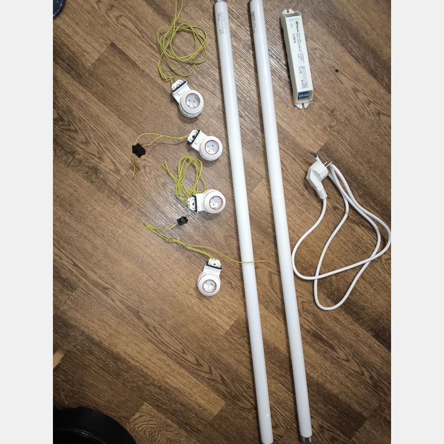 Лампа люминисцентная