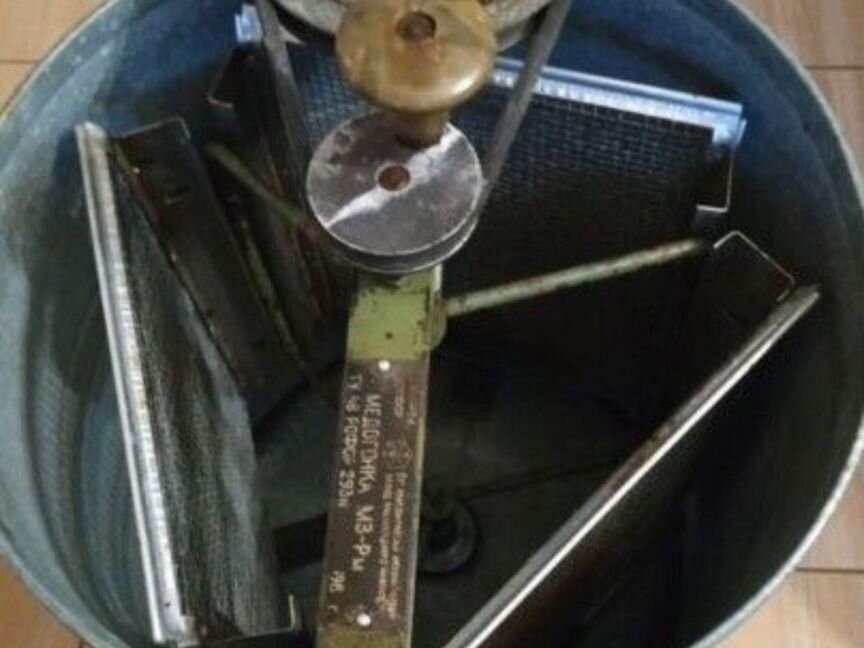 Медогонка 3 рамочная