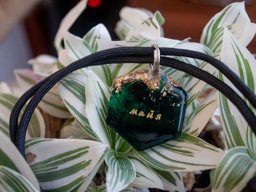 Адресник из эпоксидной смолы