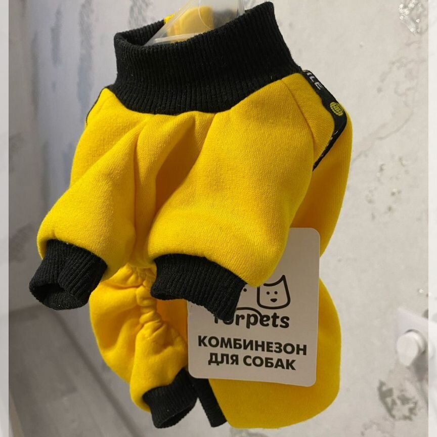 Комбинезон для маленькой собаки