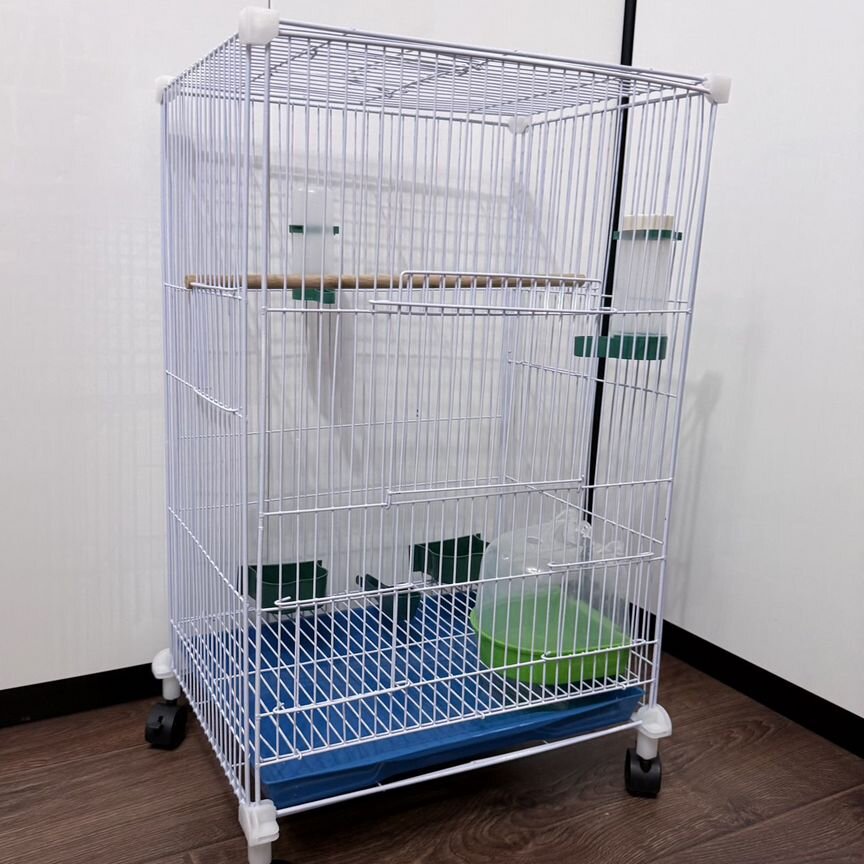 Клетка для птиц/ попугая большая, новая