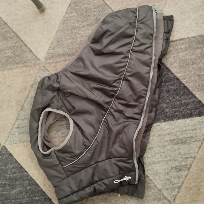 Жилет, куртка, одежда для средних пород собак