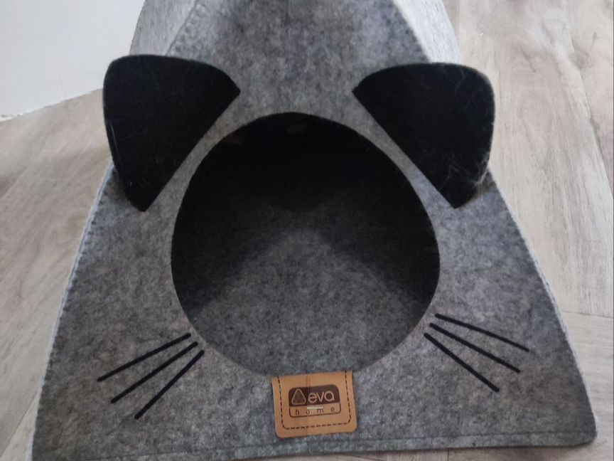 Домик лежанка для кошки новый