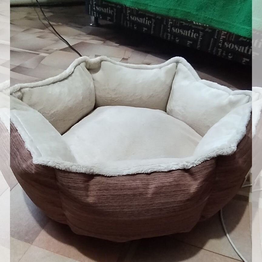 Лежанка для собак и кошек новая