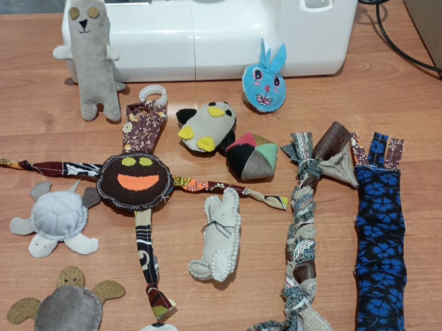 Игрушки для животных