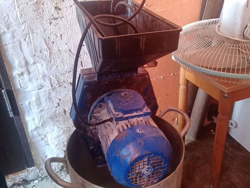 Кормоизмельчитель бу