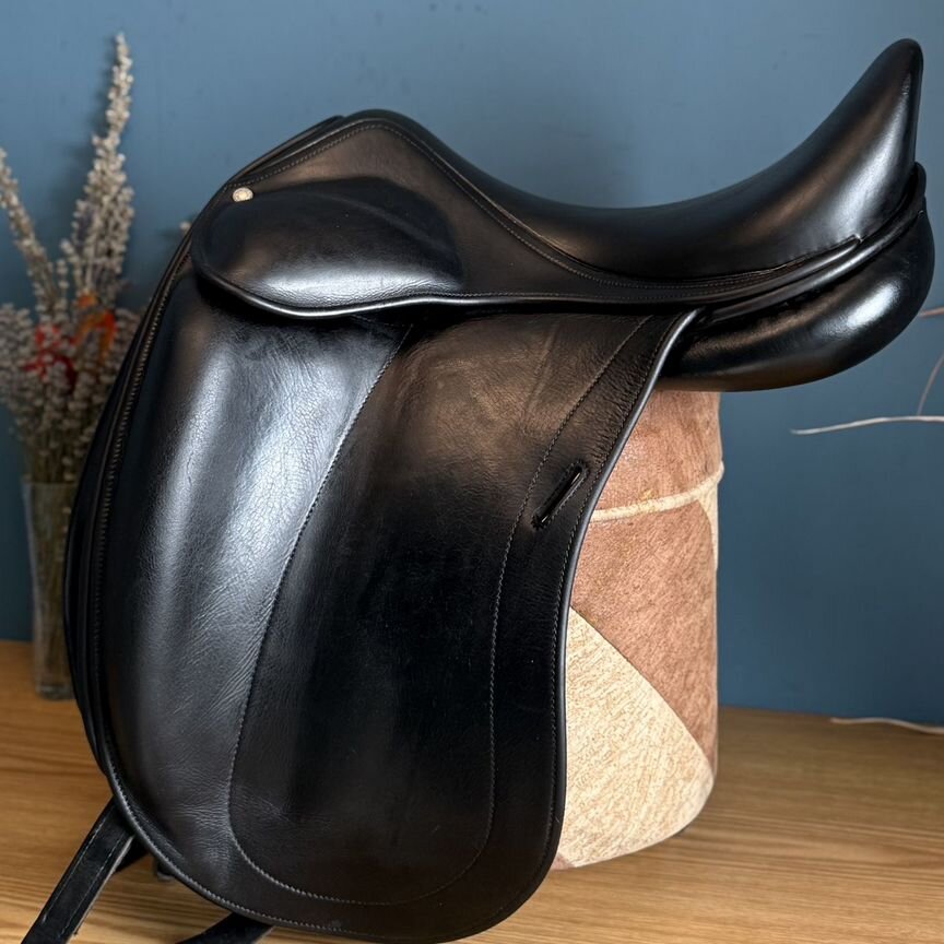 Седло Выездковое Luc Childeric Франция