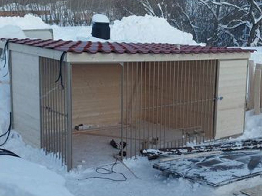 Вольер для собак, Будка