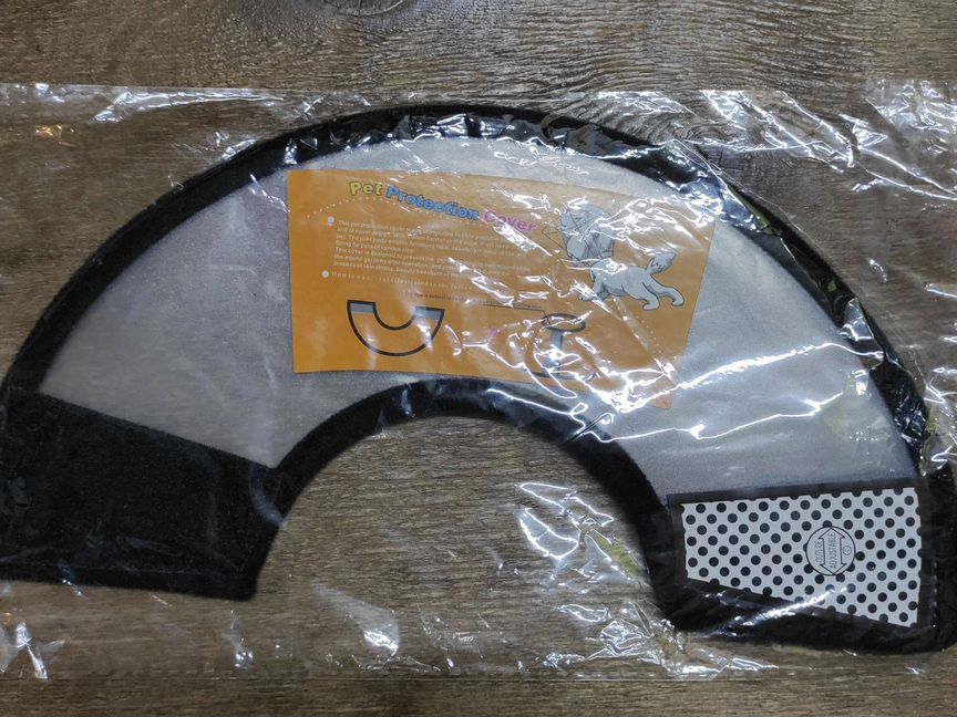 Воротник для маленькой собаки или котенка